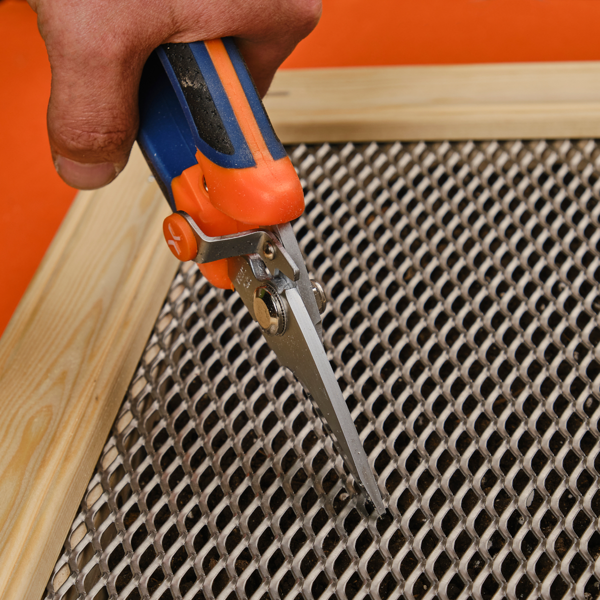 Idee de proiect DIY - Ghiveci din lemn, pentru suculente si cactusi