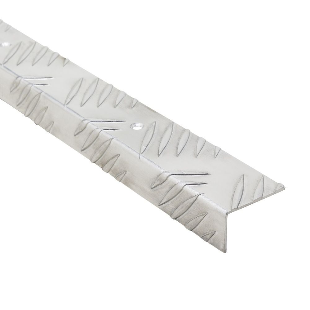 Cornier aluminiu striat, gaurit 25 X 40 X 1.5 mm, L = 2 m