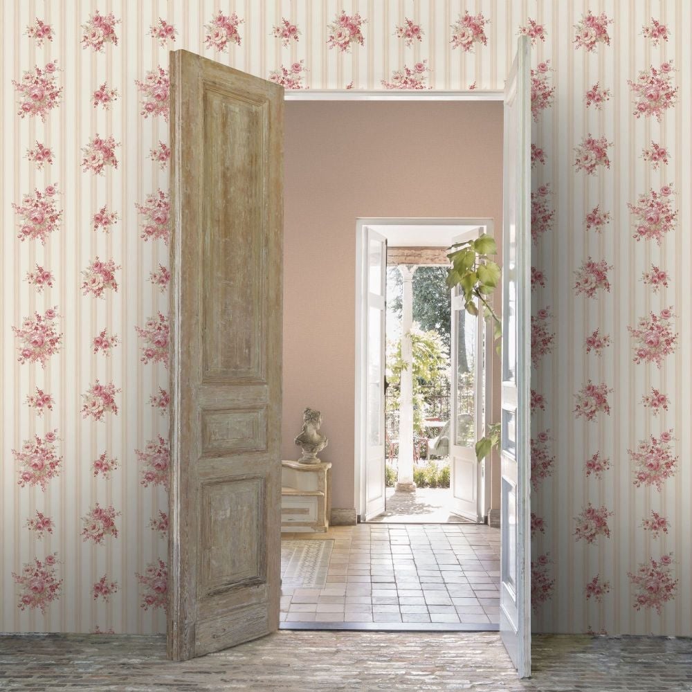 Tapet roz, model floral (pret/rola)