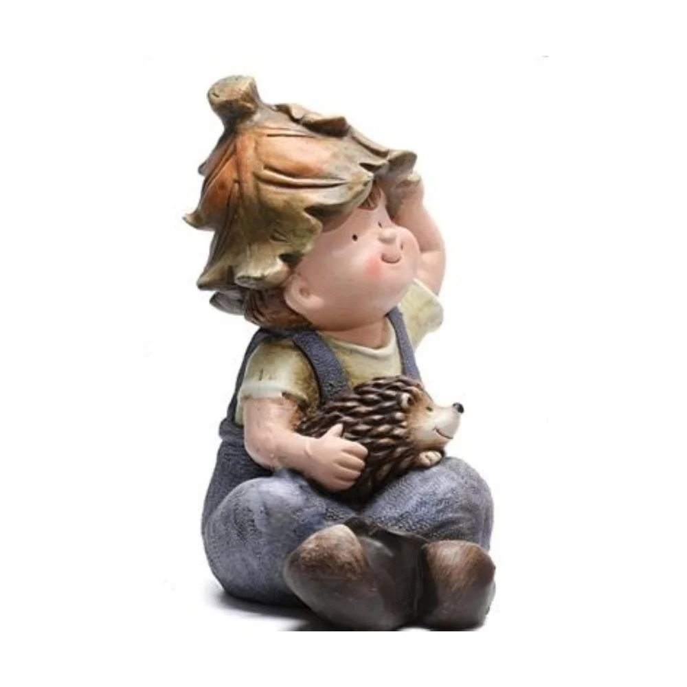 Figurina decorativa gradina, ceramica, baiat cu veverita, H 35 cm