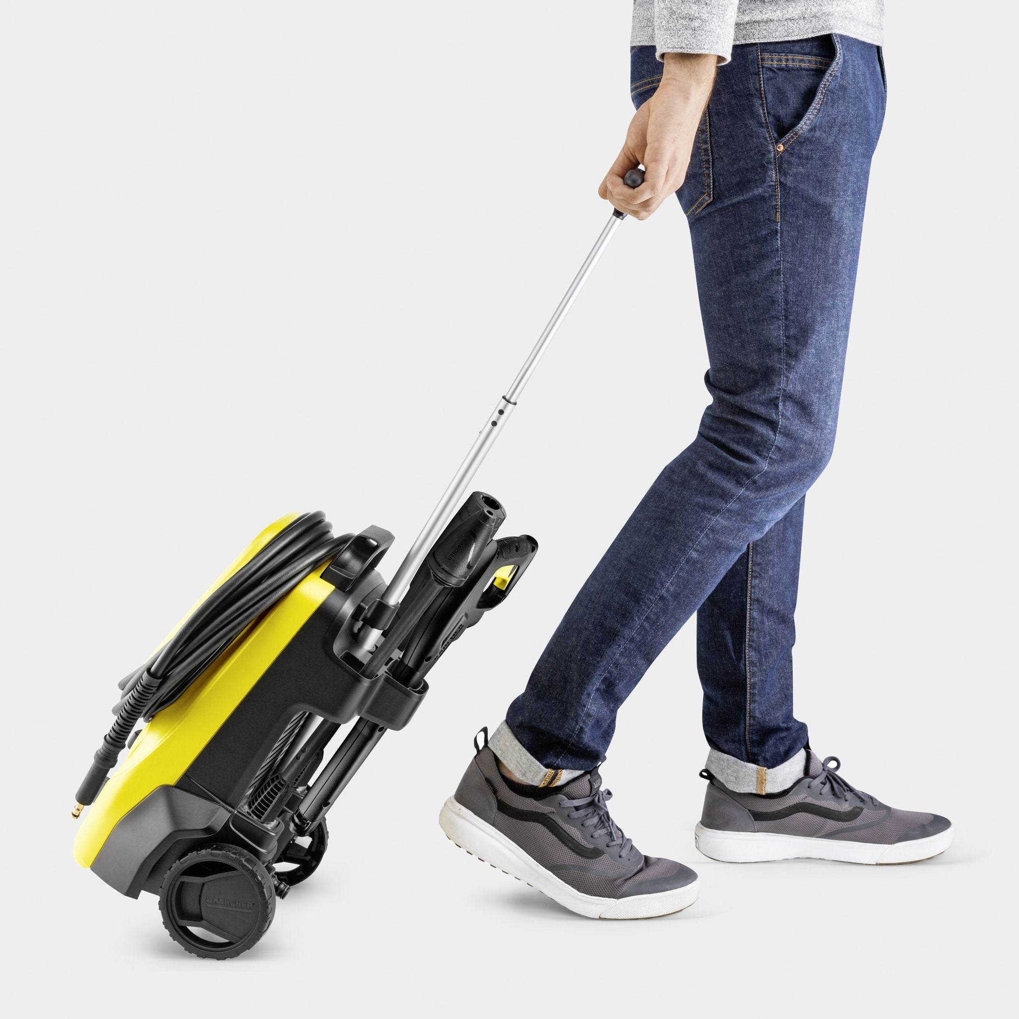 Aparat de spalat cu presiune Karcher Compact K4 UM, presiune 130 bar, 1800 W, 420 L/h