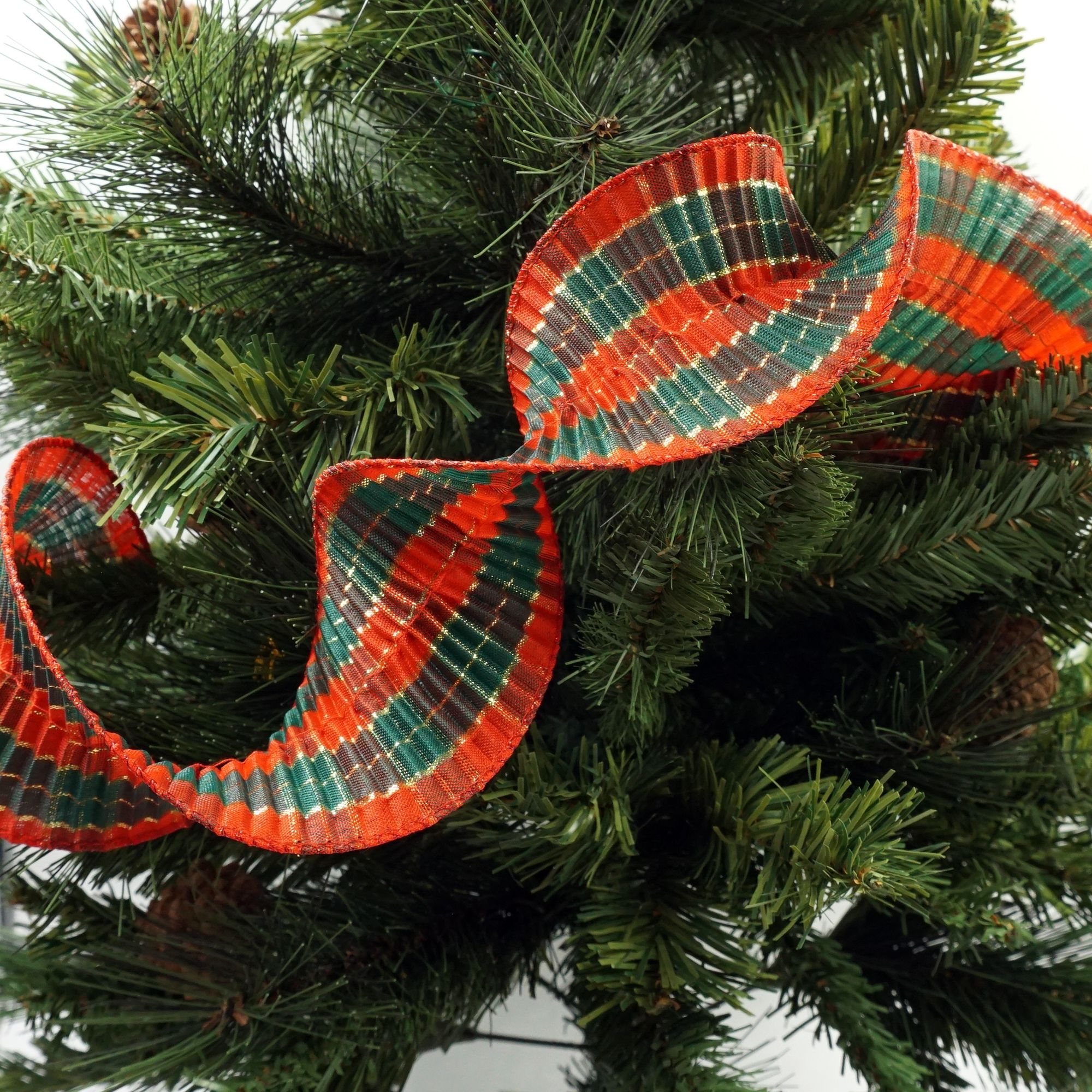 Panglica decorativa, model carouri, textil, latime 6.3 cm, lungime 2.7 ...