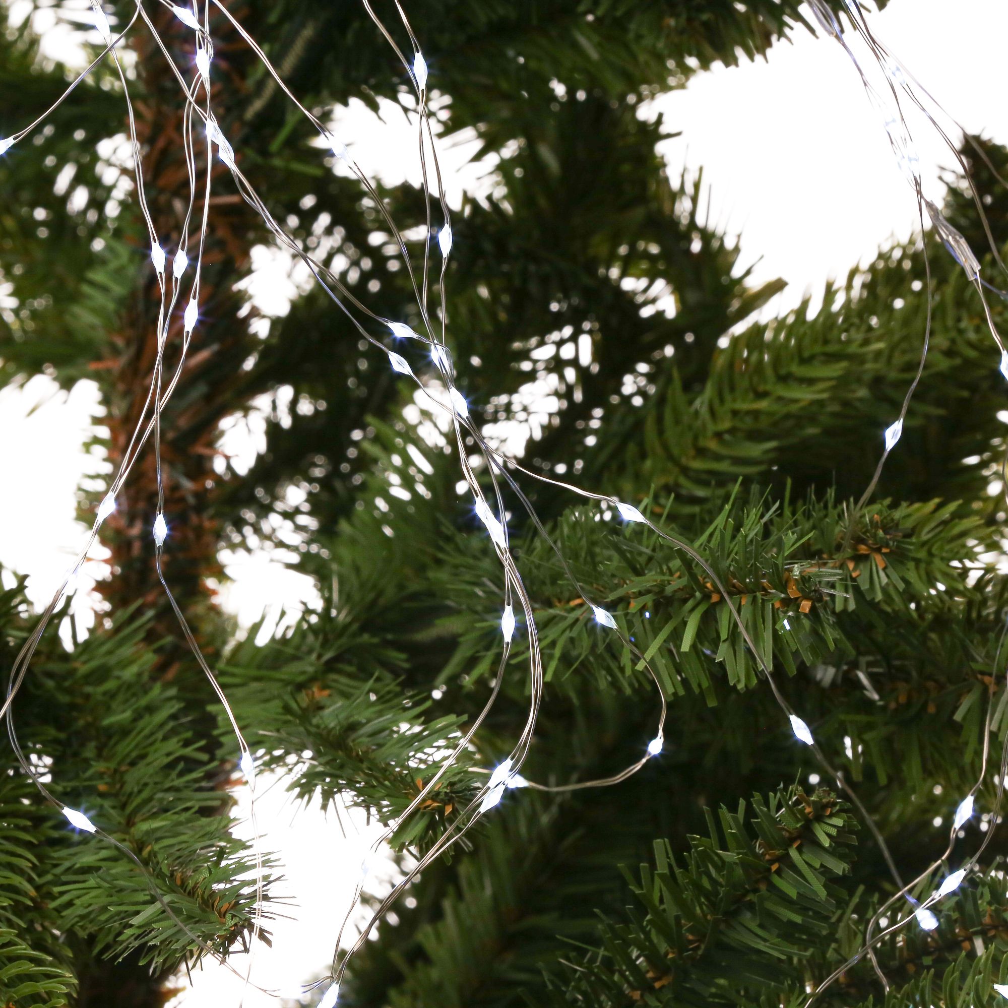 Instalatie de Craciun, Lumineo, tip cascada, 672 micro LED-uri, lungime ...