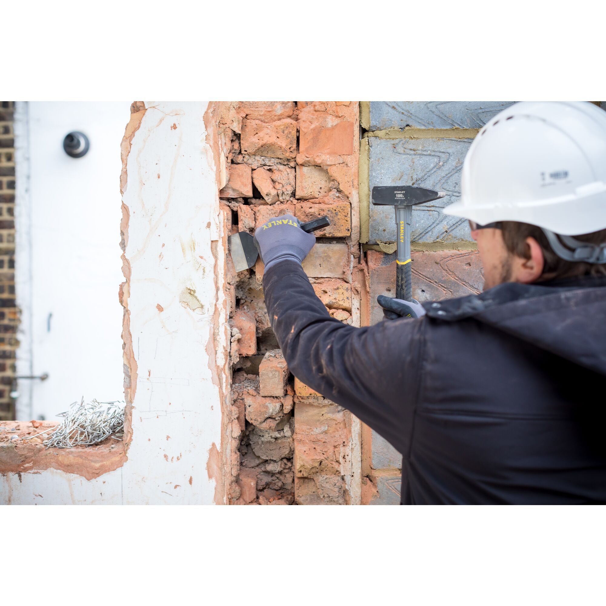 Ciocan lacatus Stanley, maner bimaterial fibra sticla, 1000 g