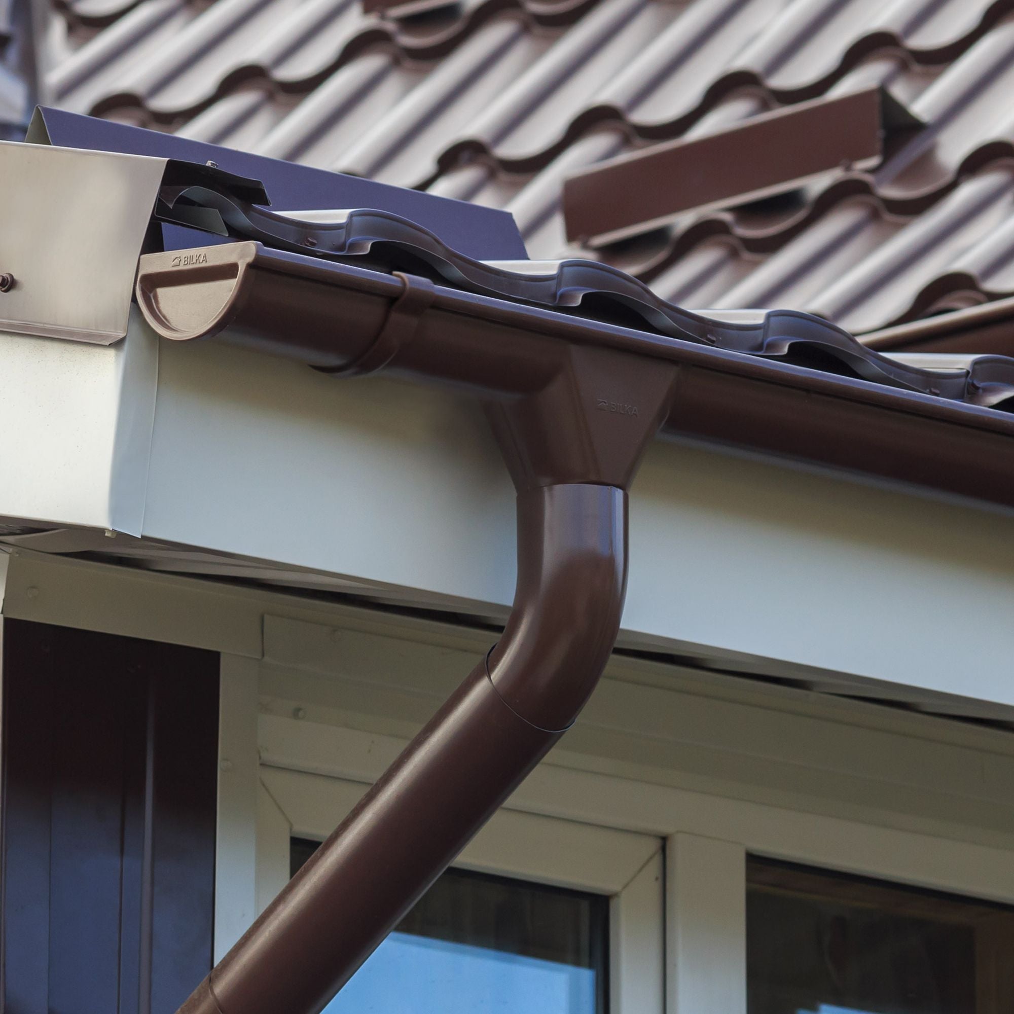 Jgheab Bilka, maro ciocolatiu, 125 mm x 2000 mm, metal