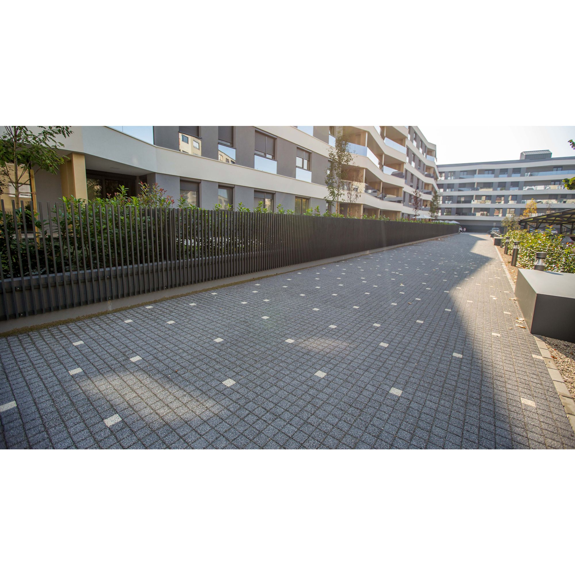 Pavaj beton La linia, 100 x 100 x 60 mm, negru