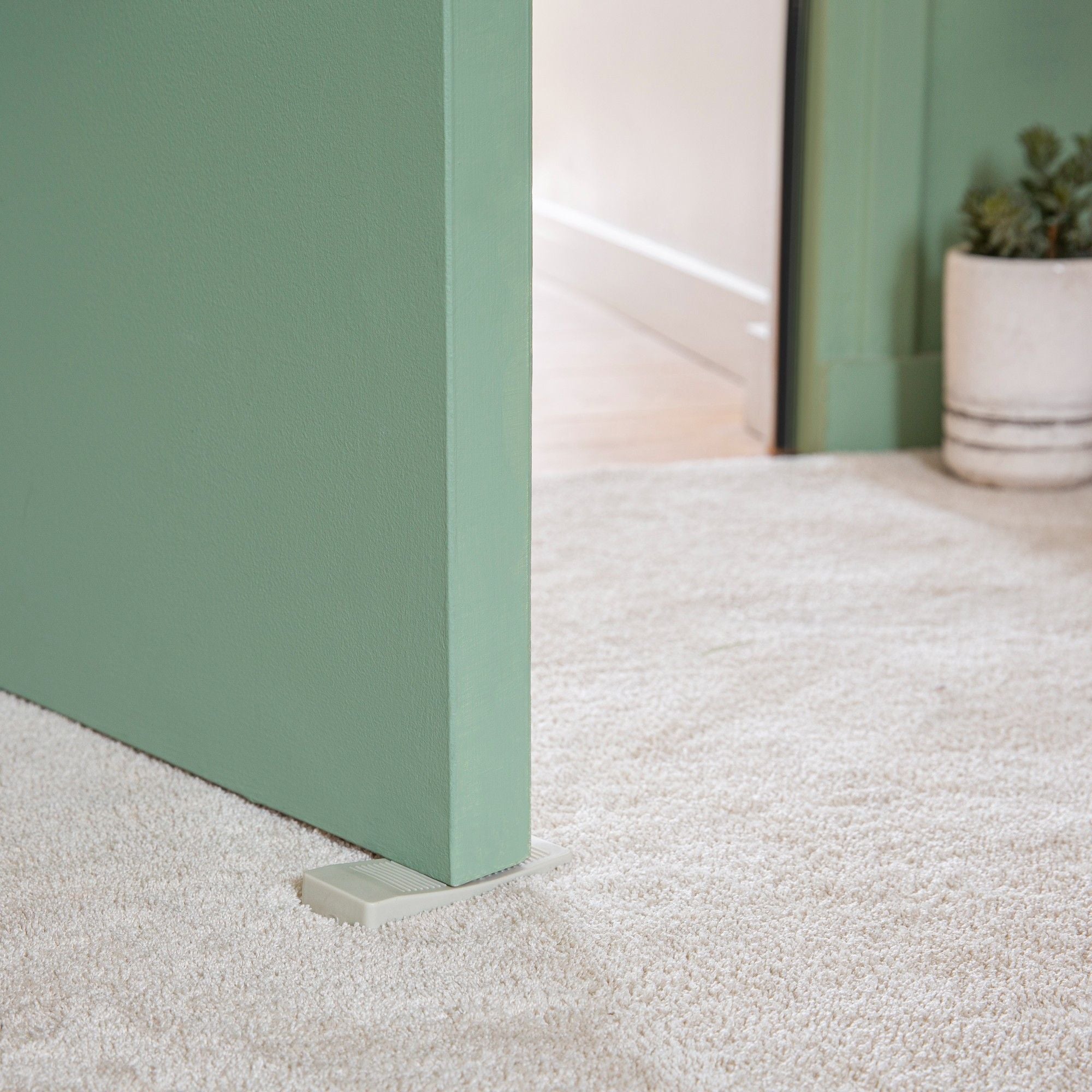 Opritor usa, pentru podea, plastic, Ø 38 x 96 mm, bej