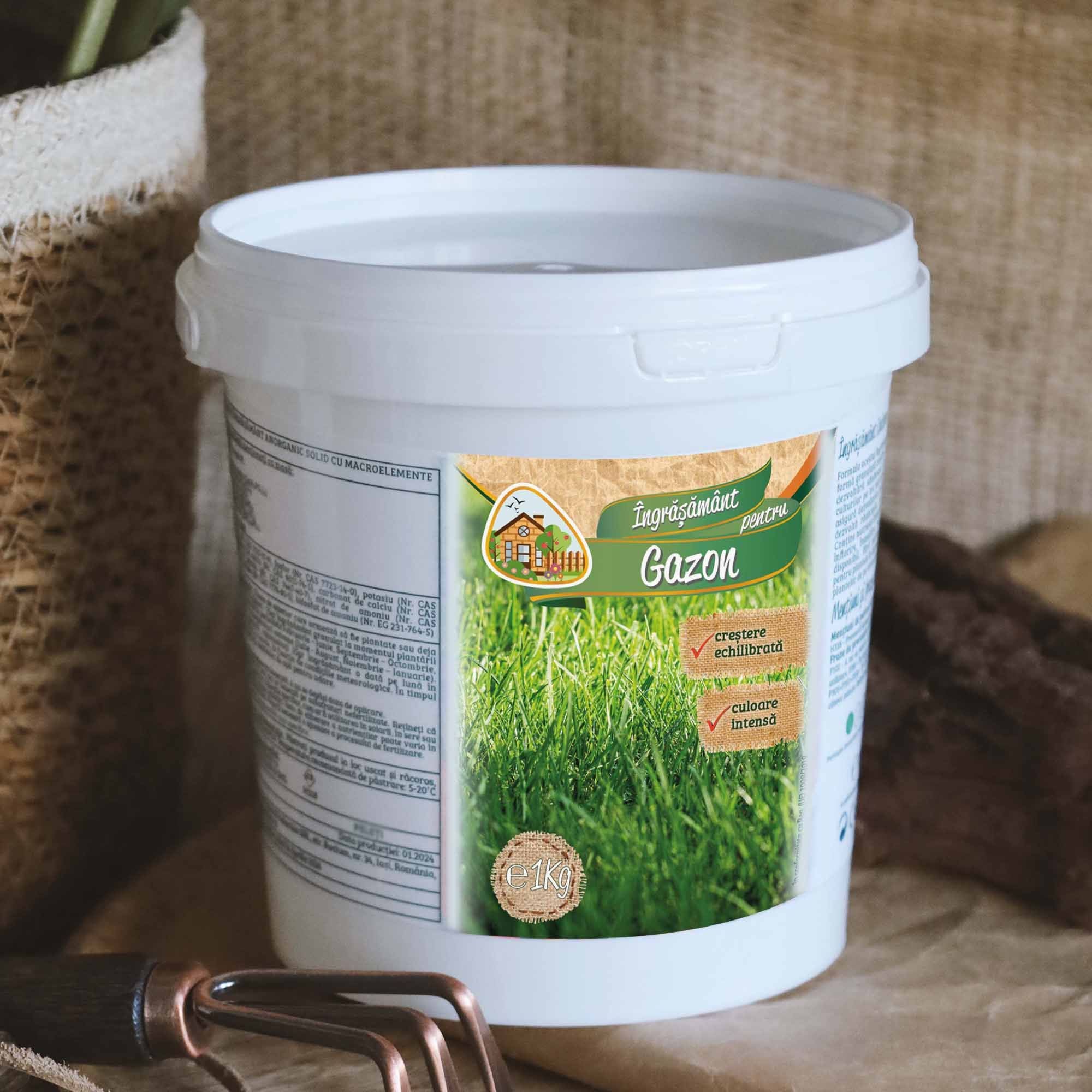 Ingrasamant natural pentru gazon, solid, 1 KG