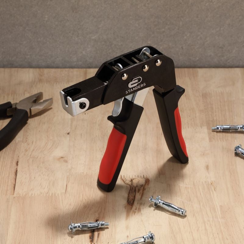 Cleste pentru ancore metalice